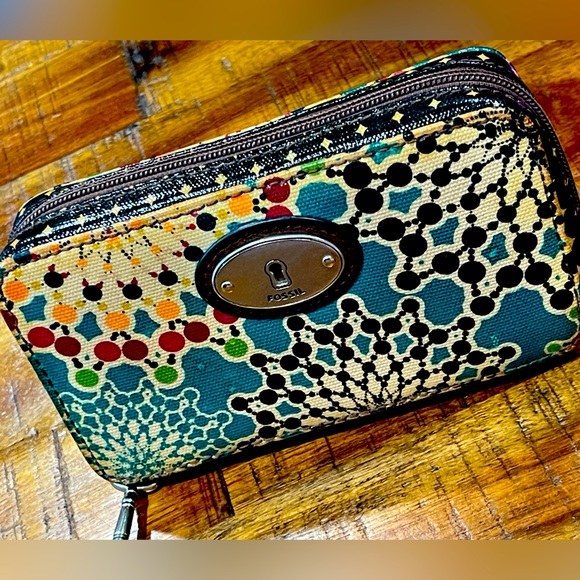 Fossil | Bags | Fossil Key Per Wallet Used | Poshmark